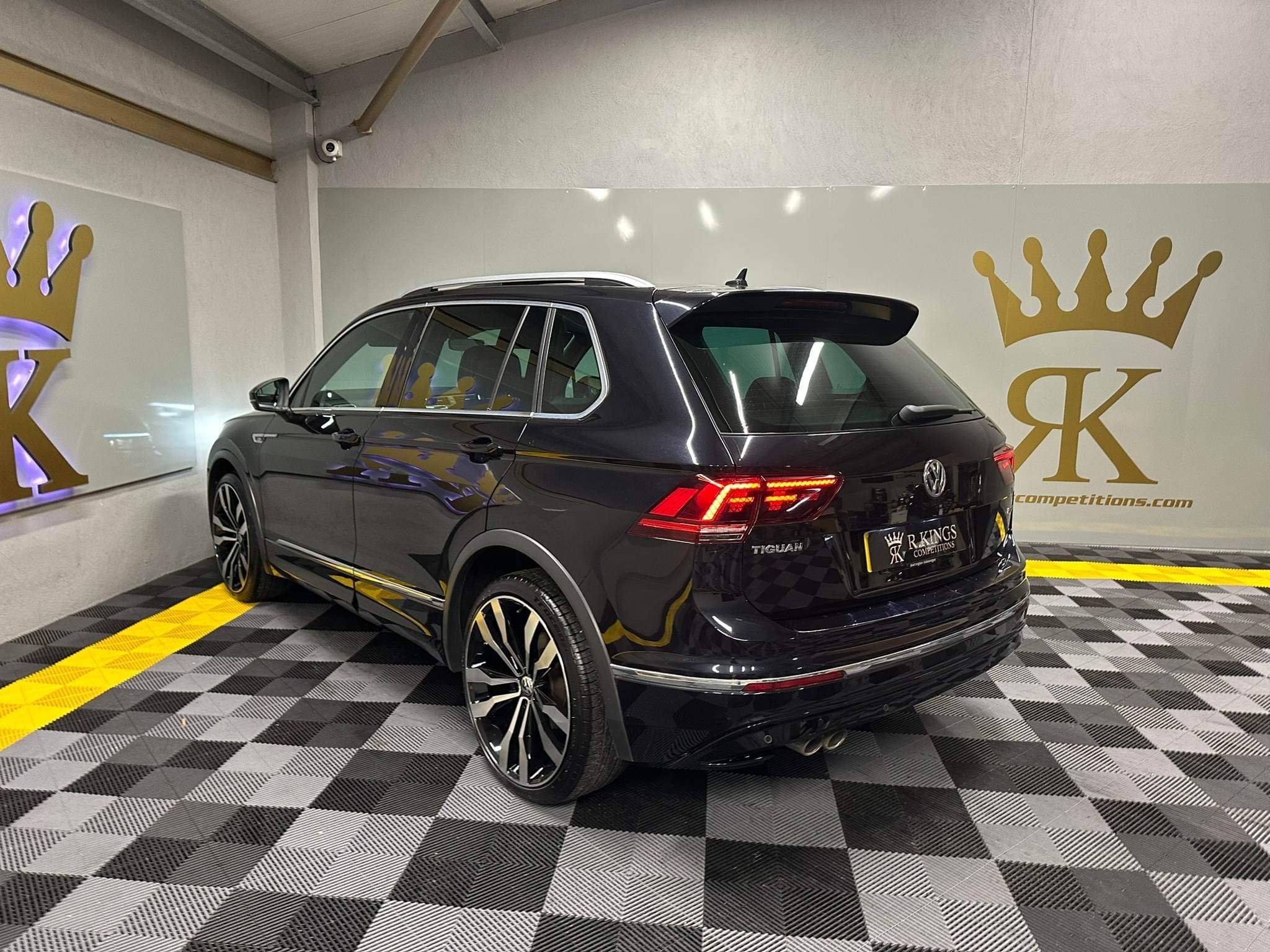 £18,000 OR Volkswagen Tiguan R-Line Tech DSG 4Motion - Competitions - R ...