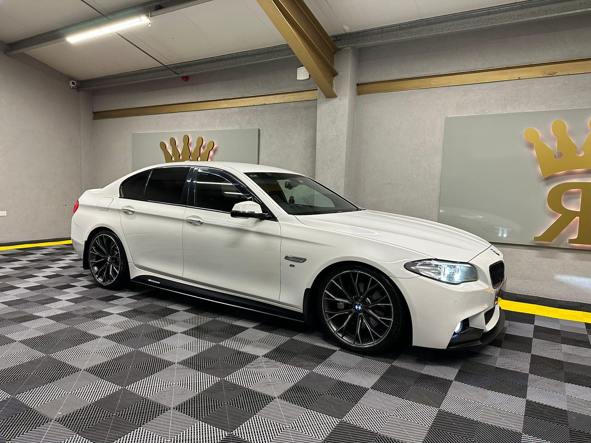 Alpine White BMW 535D MSport - Competitions - R Kings Competitions