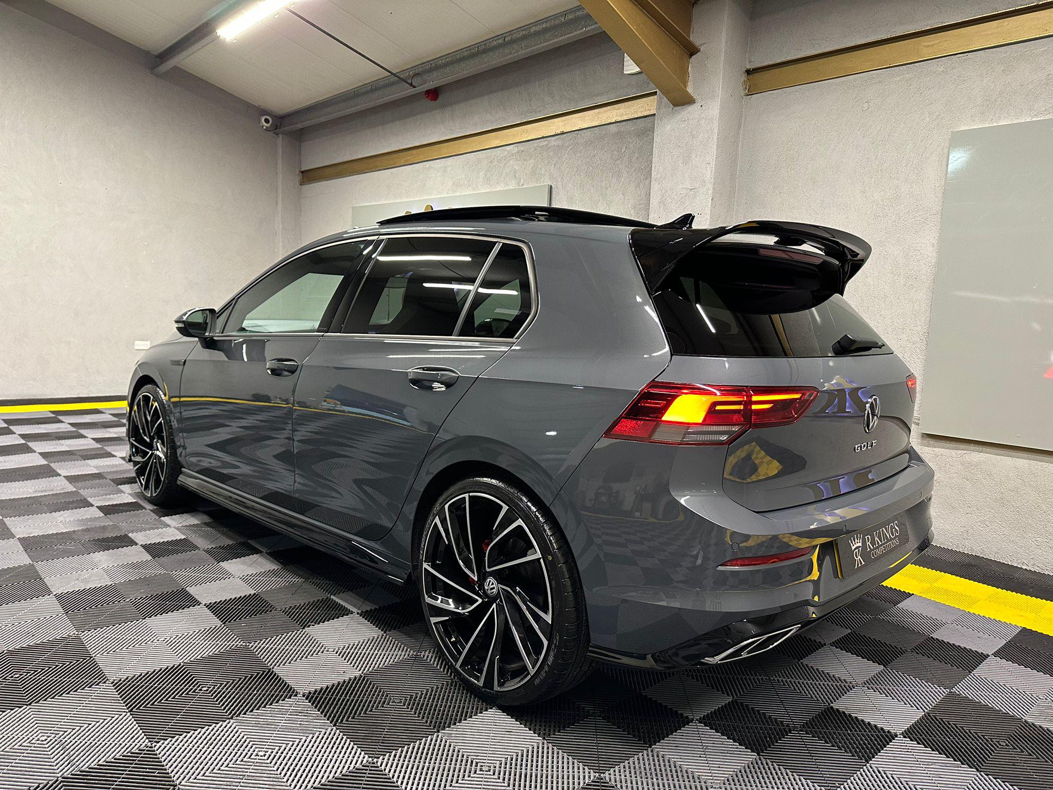 £24,000 OR 2021 Volkswagen Golf 8 R-Line DSG - Competitions - R Kings ...