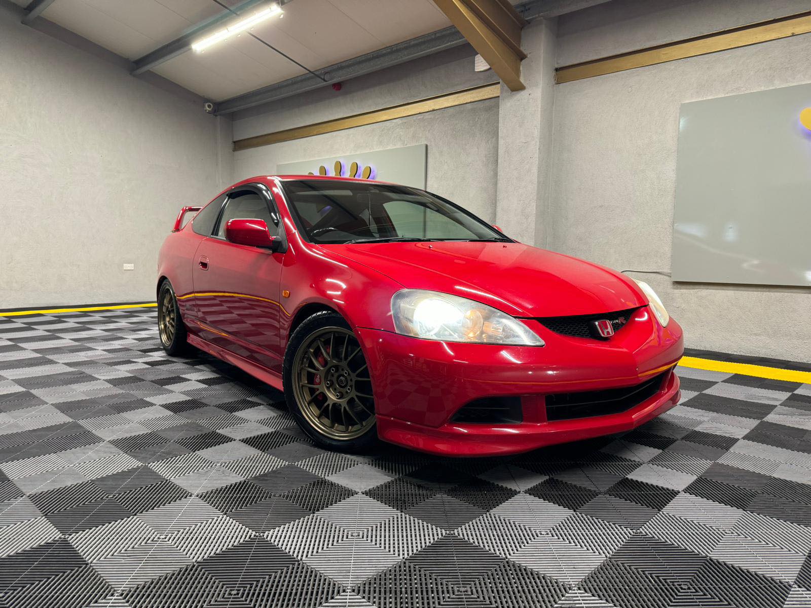 £9,000 OR Honda Dc5 Facelift - Competitions - R Kings Competitions