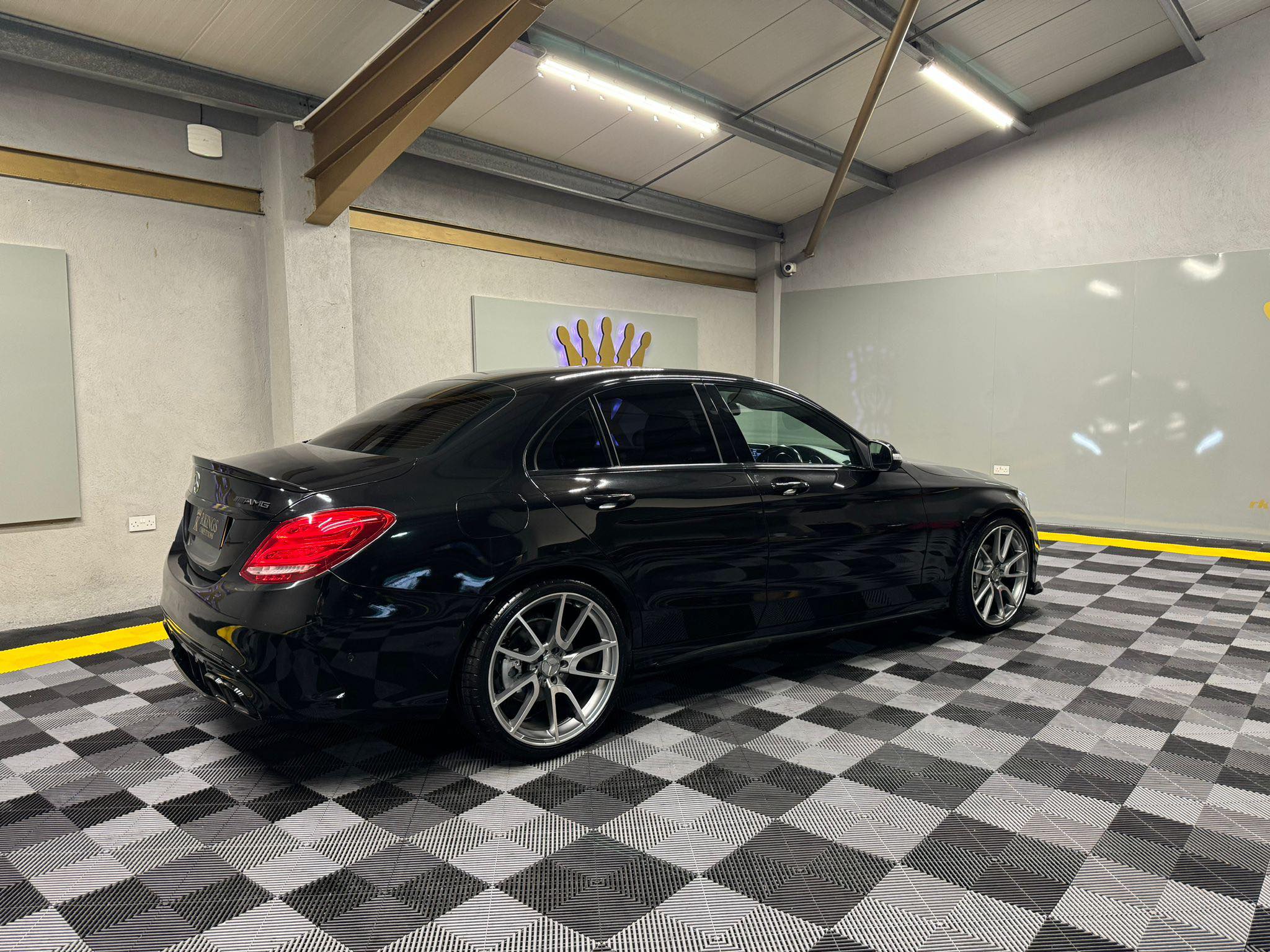 £12,000 OR Mercedes C220 AMG - Competitions - R Kings Competitions