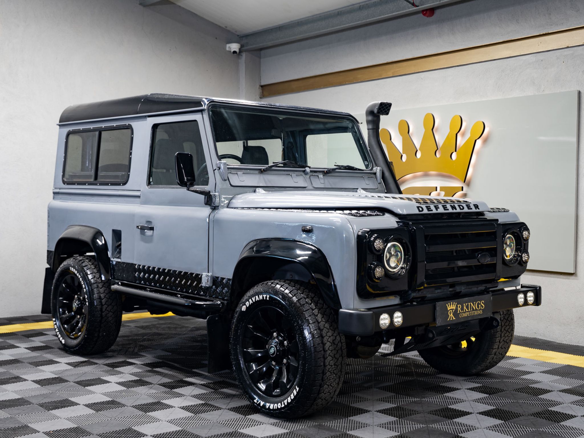 1989 Landrover Defender 90 - R Kings Competitions