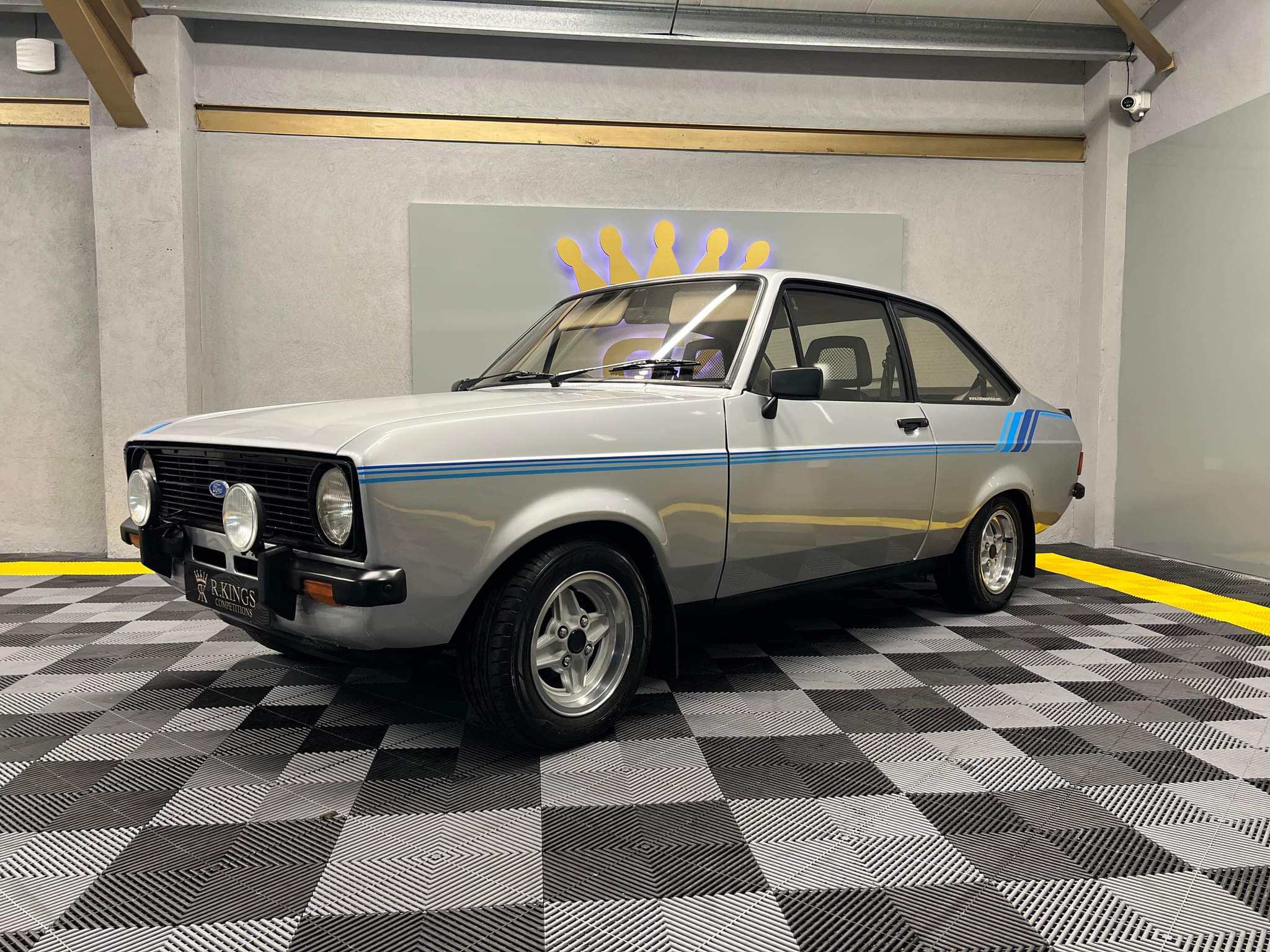 GUARANTEED DRAW TODAY AT 4PM - £25,000 OR Ford Escort MK2 Harrier