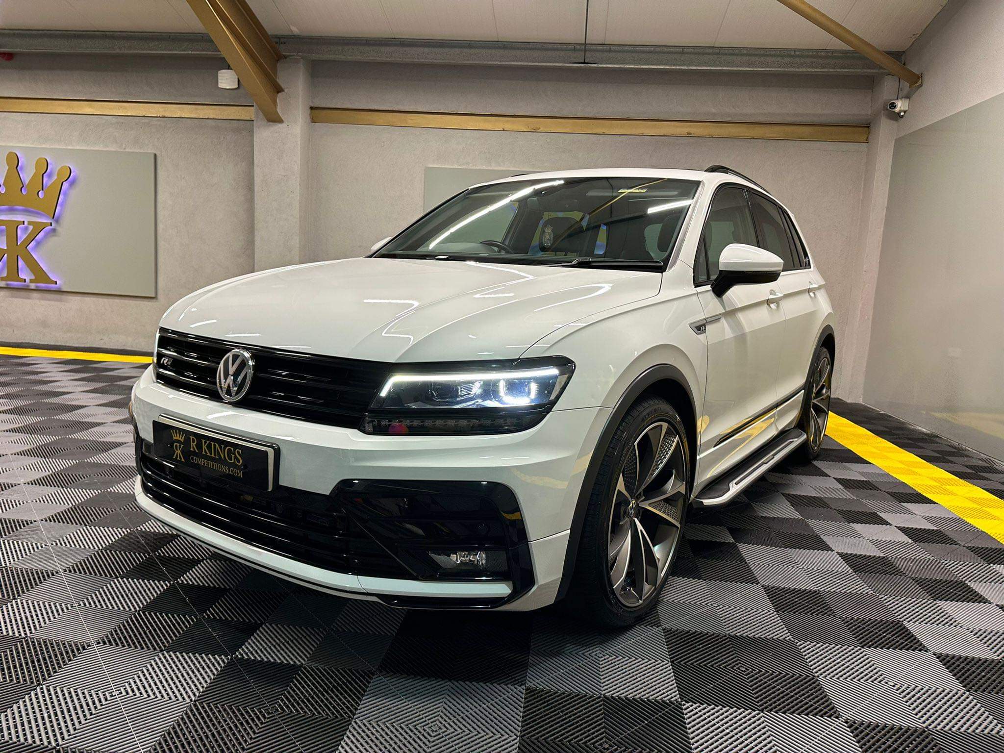 £18,000 OR VW Tiguan R-Line DSG 4Motion